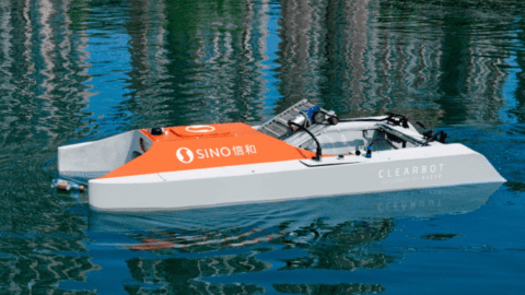 Clearbot - the Plastic Hoover - The Earth Gang